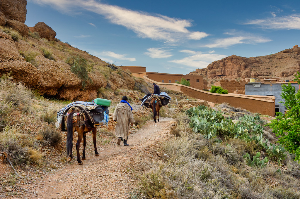 Entering a Kasbah | sertanyaman.com photography